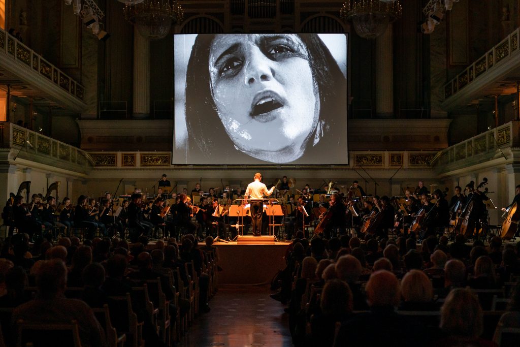 Frank Strobel kombiniert Eisenstein mit Schostakowitsch: Ein ...